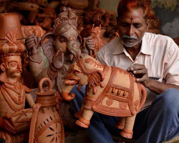 टेराकोटा कला से गोरखपुर जिले के कुम्हारों की जिंदगी में आया बदलाव ...