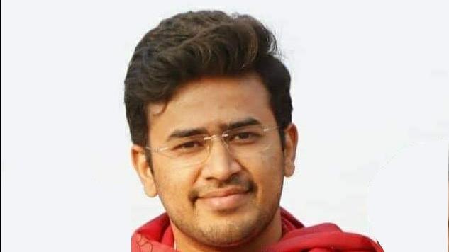 तेजस्वी सूर्या ने खोला था Indigo का इमरजेंसी गेट? कांग्रेस ने कहा- BJP का वीआईपी बिगड़ैल लड़का ...