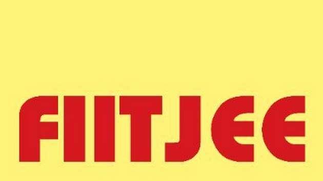 FIITJEE सेंटर बंद होने से छात्रों में हड़कंप, नोएडा में मालिक समेत 12 पर FIR - FIITJEE center ...