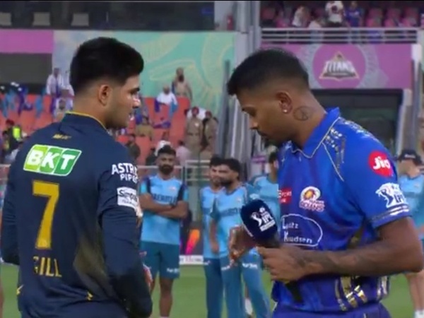 Shubman Gill vs Hardik Pandya: കൈ നീട്ടി ഹാര്‍ദിക്, അവഗണിച്ച് ഗില്‍; ഇന്ത്യന്‍ താരങ്ങള്‍ തമ്മില് ...