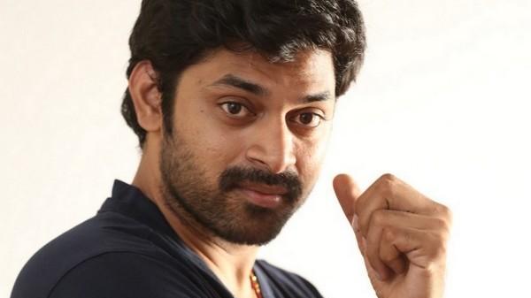 వర్మకు చంద్రబాబులా... క్రిష్‌కు వెఎస్సార్‌లా కనిపించిన ఆ నటుడు ...