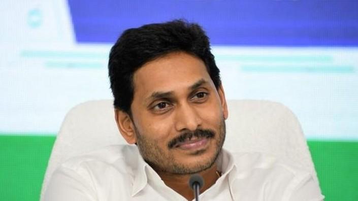 ఐదుగురిని లాగేస్తే చంద్రబాబుకి ప్రతిపక్ష హోదా వుండదన్నారు కదా... (video) - YS Jagan Letter To AP ...