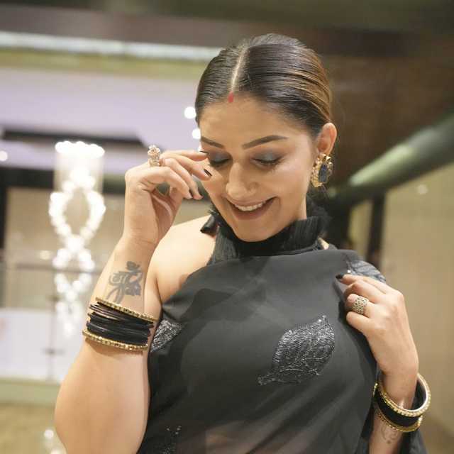 सपना चौधरी करेंगी कान फिल्म फेस्टिवल में डेब्यू